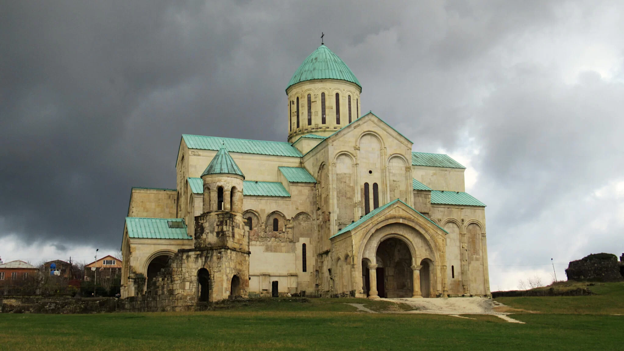 What To Do in Kutaisi, Georgia: Ultimate Visitor's Guide