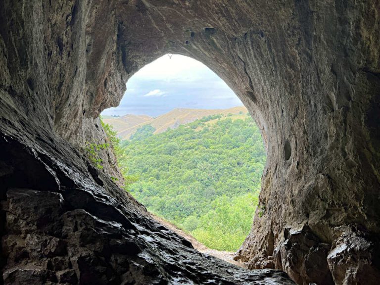 Thor's Cave Walk: 4 Circular Route Options From Wetton